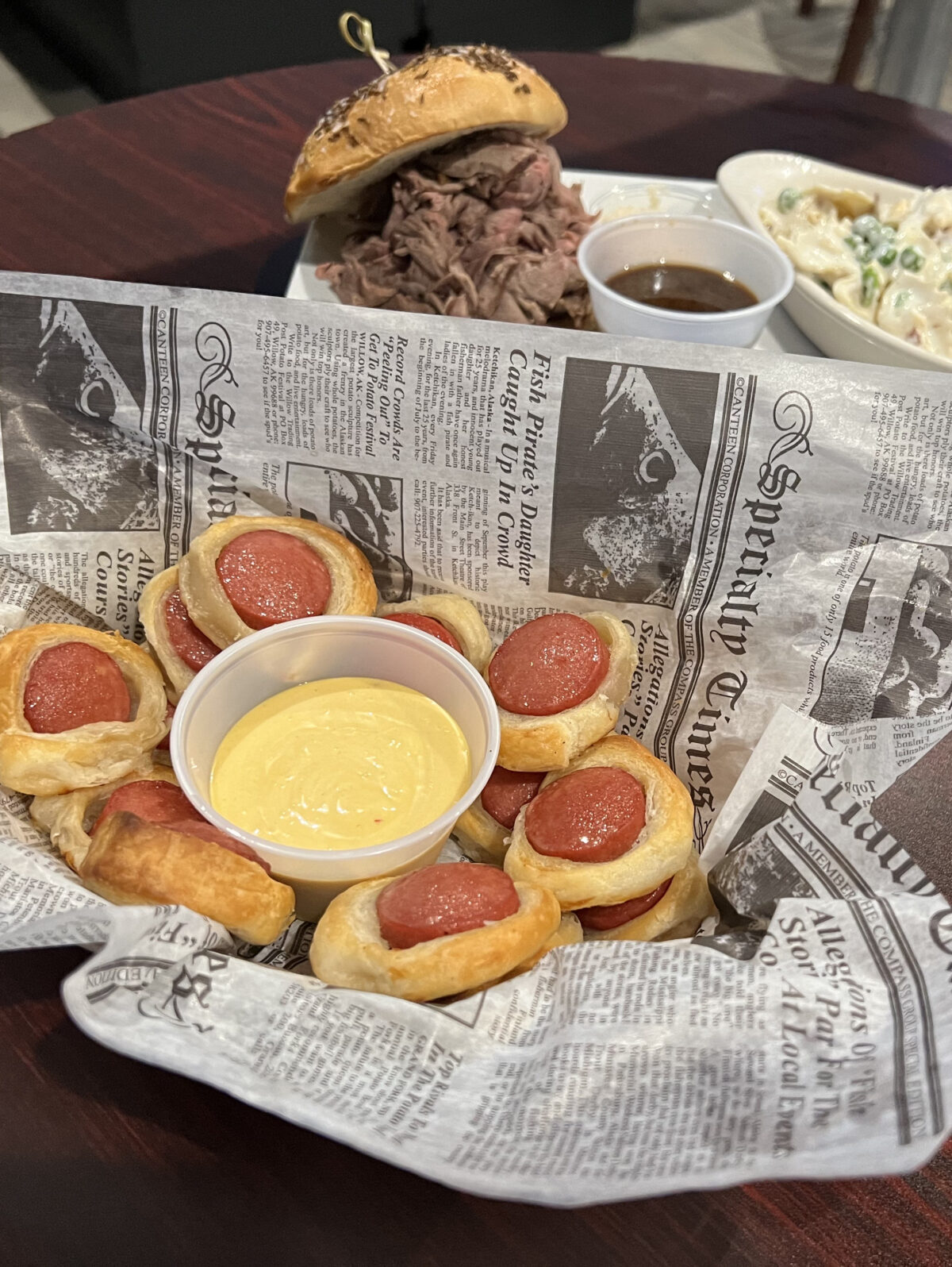 Home - J Michaels Tavern & Grille